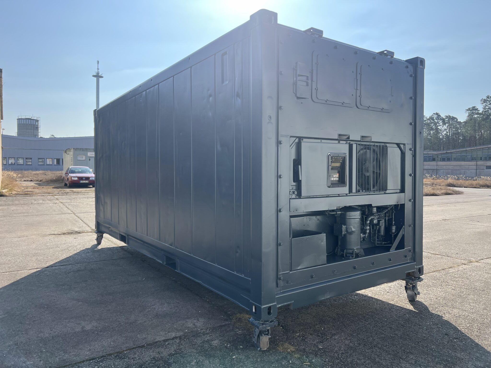 20 Fuß Container, Kühl-Container (Reefer) neu lackiert in RAL 7016 ...